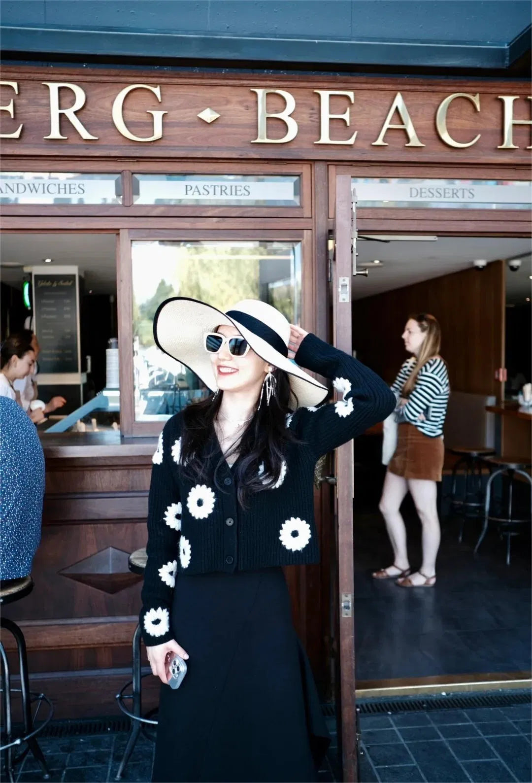 δ_1557545590000 – fbrq.com